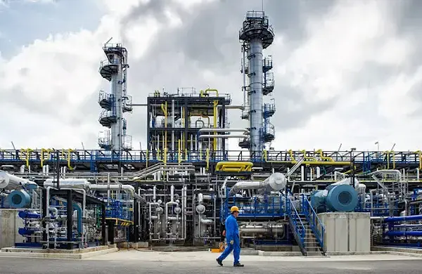 An industrial symbol: 10th anniversary of the SOBEGI gas treatment unit ...